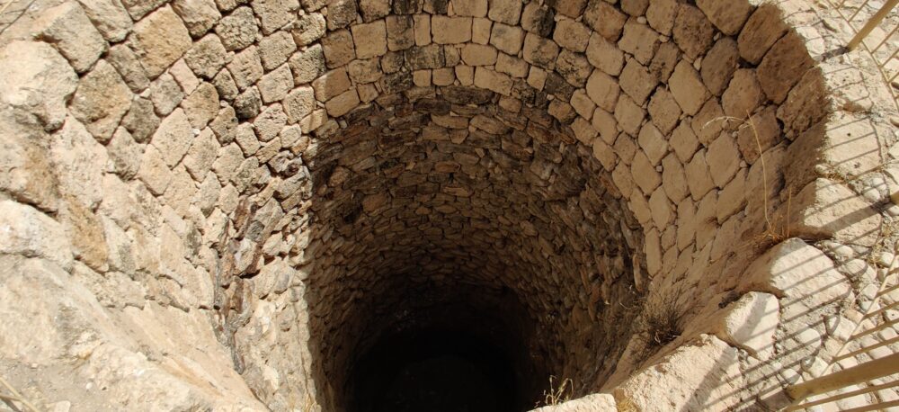 From ancient Tel Arad to the Dead Sea : Southern Israel | Visions of Travel