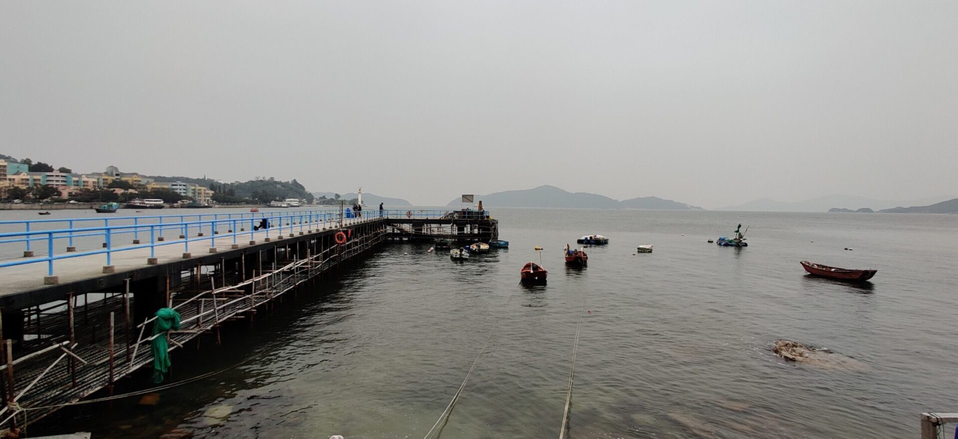 Peng Chau local island life : Hong Kong | Visions of Travel