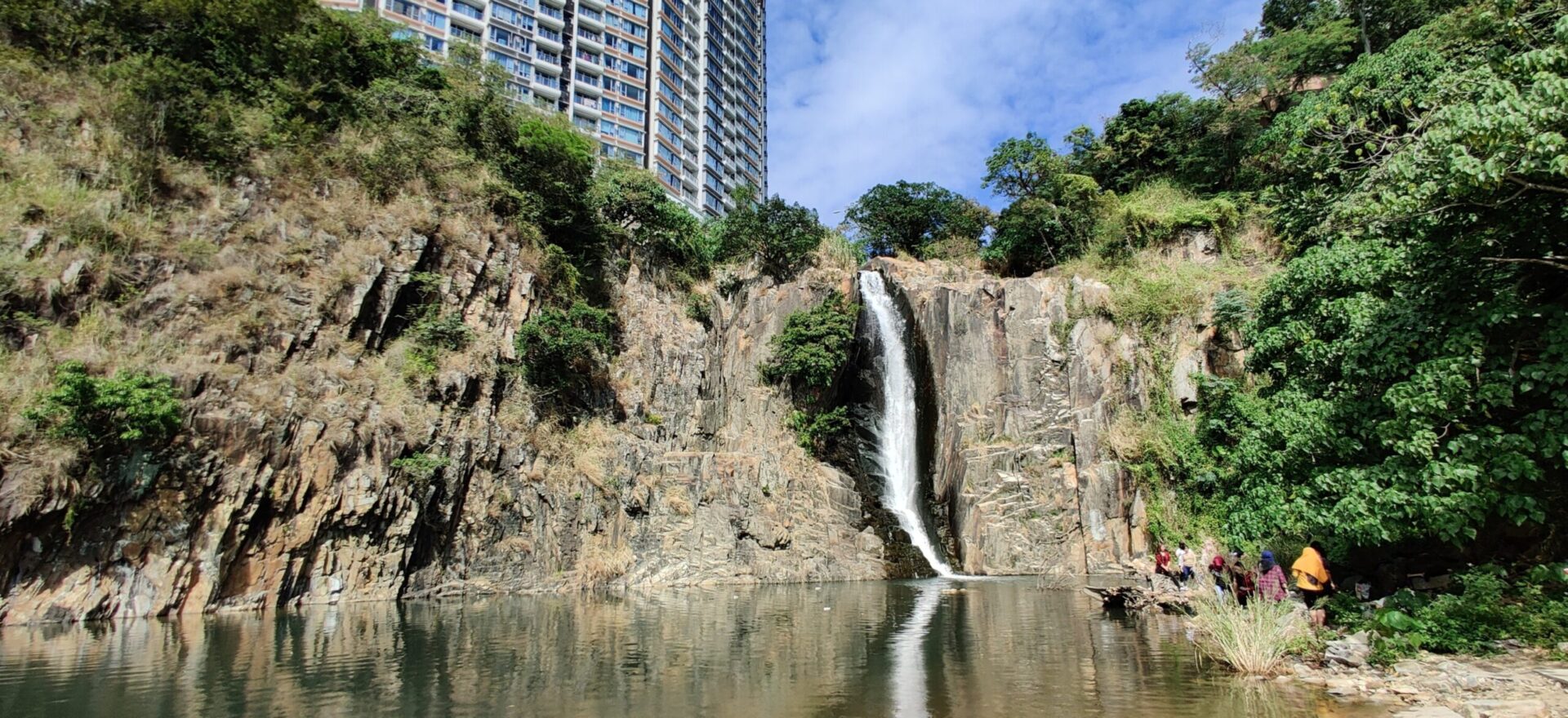 Cyberport Waterfall Bay Park hike : Hong Kong | Visions of Travel