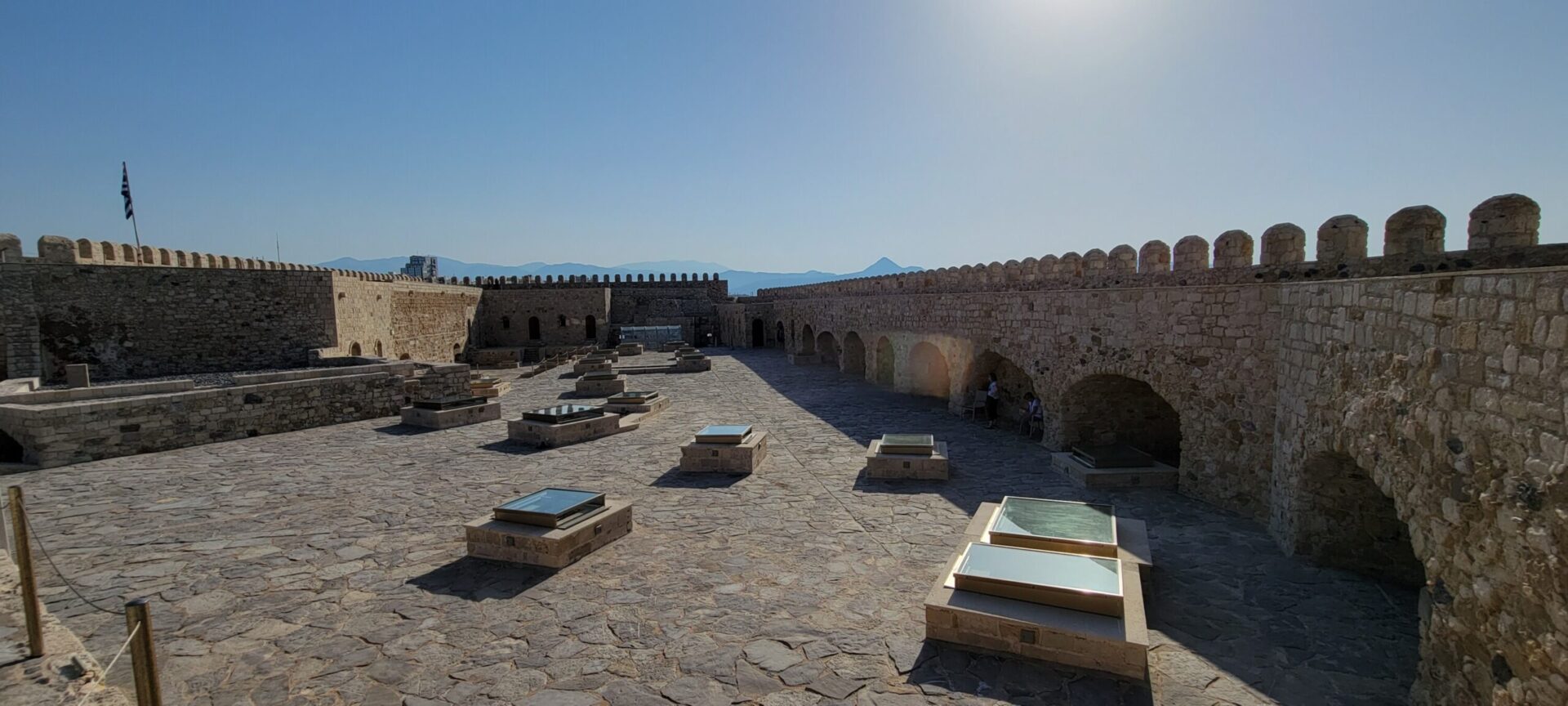 Rocca a Mare Fortress : Heraklion | Visions of Travel