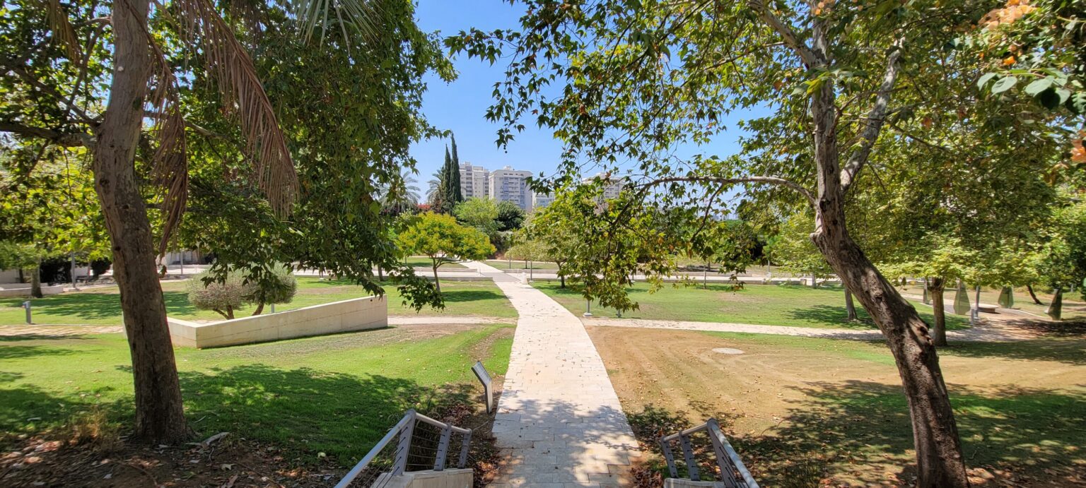 Bar Ilan University campus walk : Israel | Visions of Travel