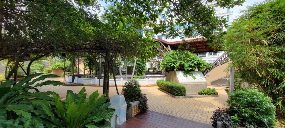 Snake Farm (Queen Saovabha Memorial Institute) : Bangkok Thailand ...